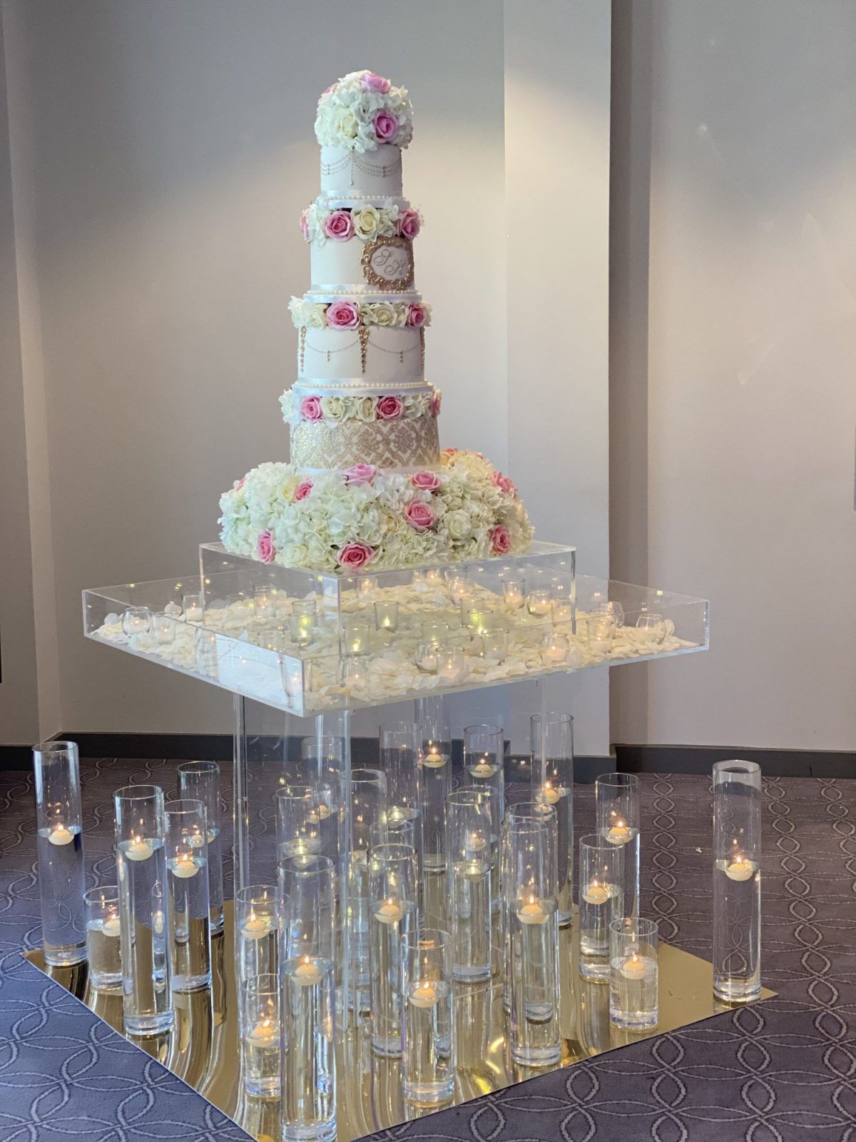 Icing Cake Tower Style 605 – Asian Wedding Cakes